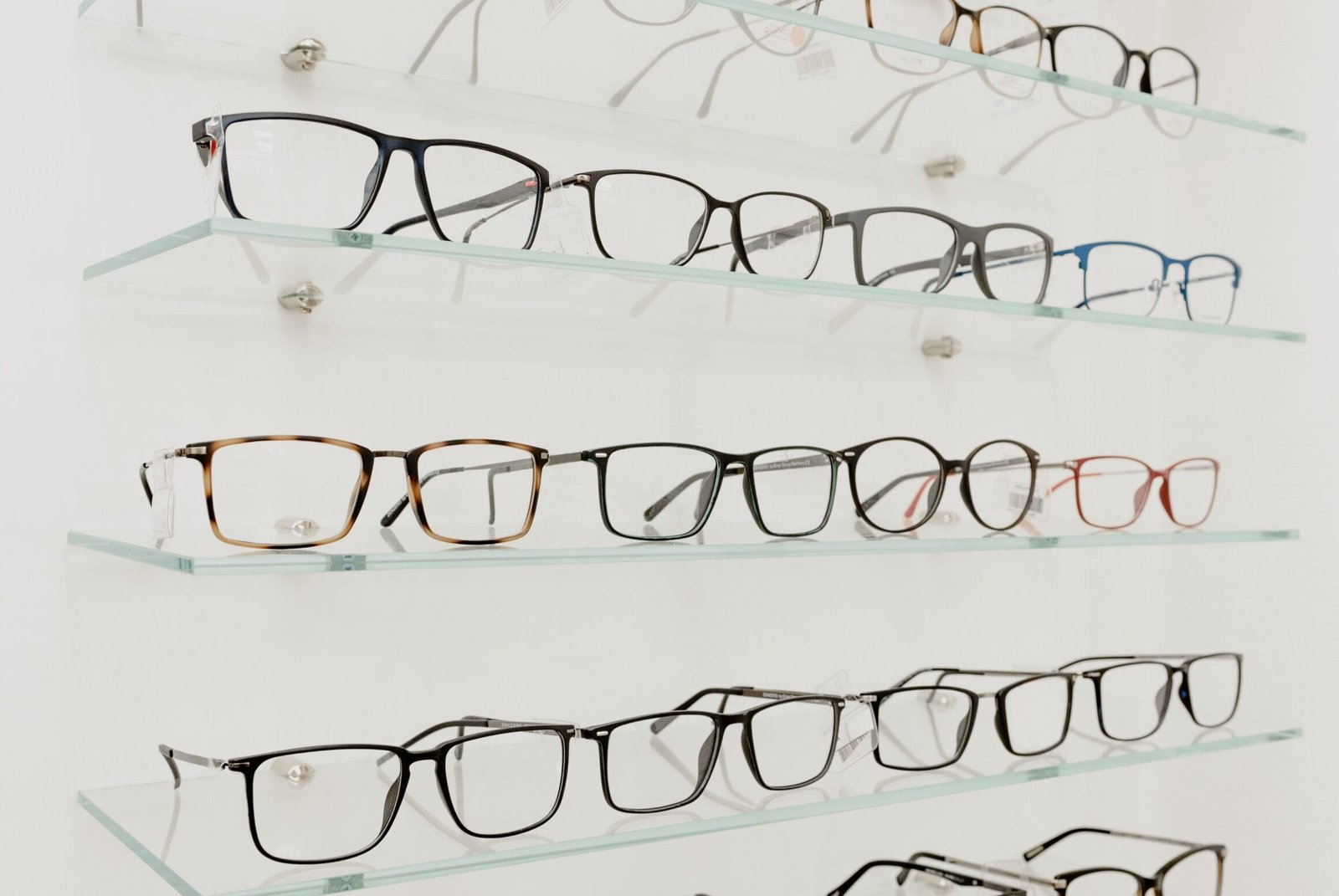How Lenskart Revolutionised The Indian Eyewear Industry